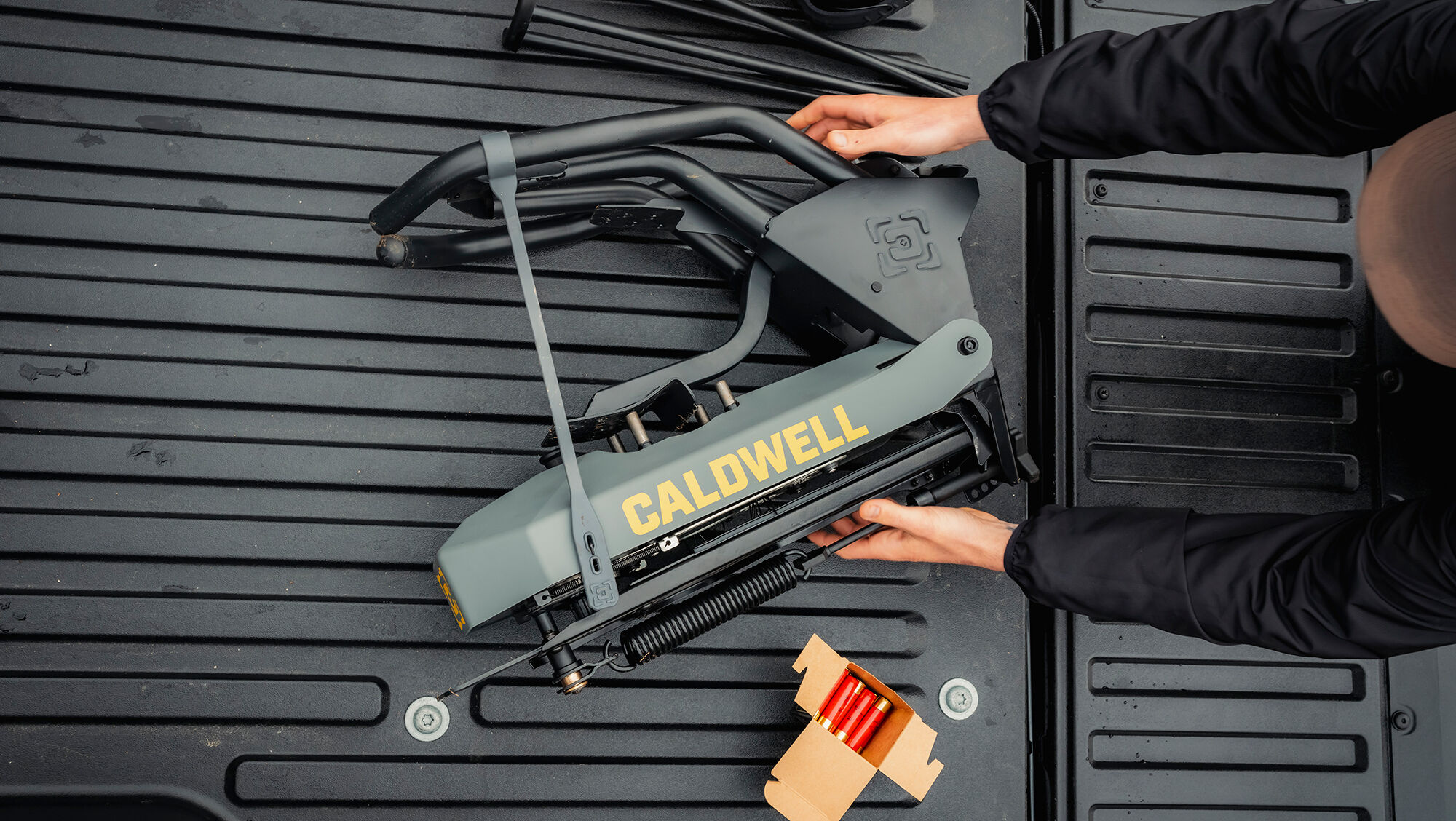 CLAYMORE® TARGET THROWER | Caldwell